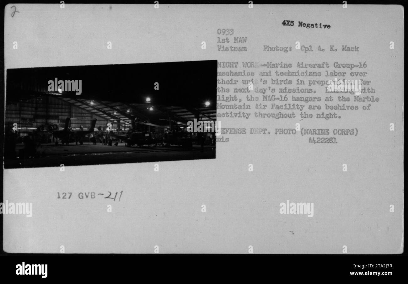 Marine Aircraft Group-16 mechanics and technicians at Marble Mountain ...