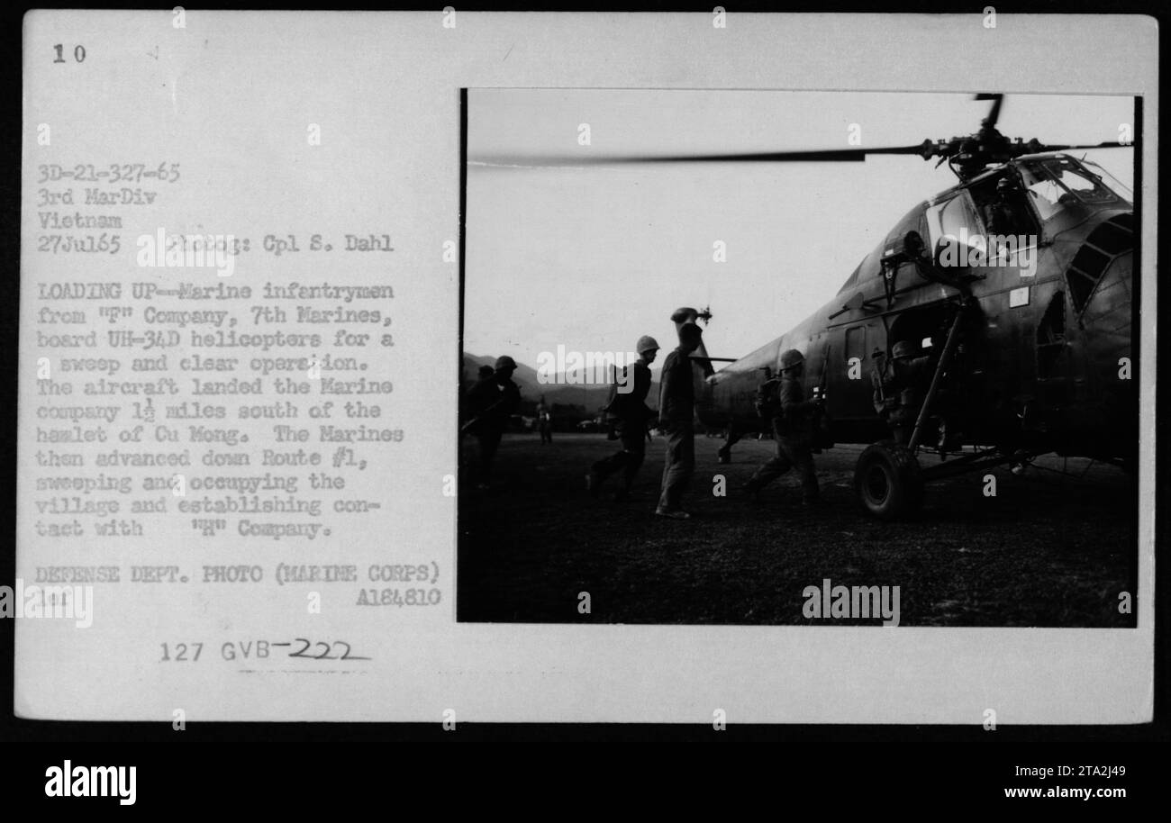Marine infantrymen from Company 7th Marines board UH-34D helicopters on ...