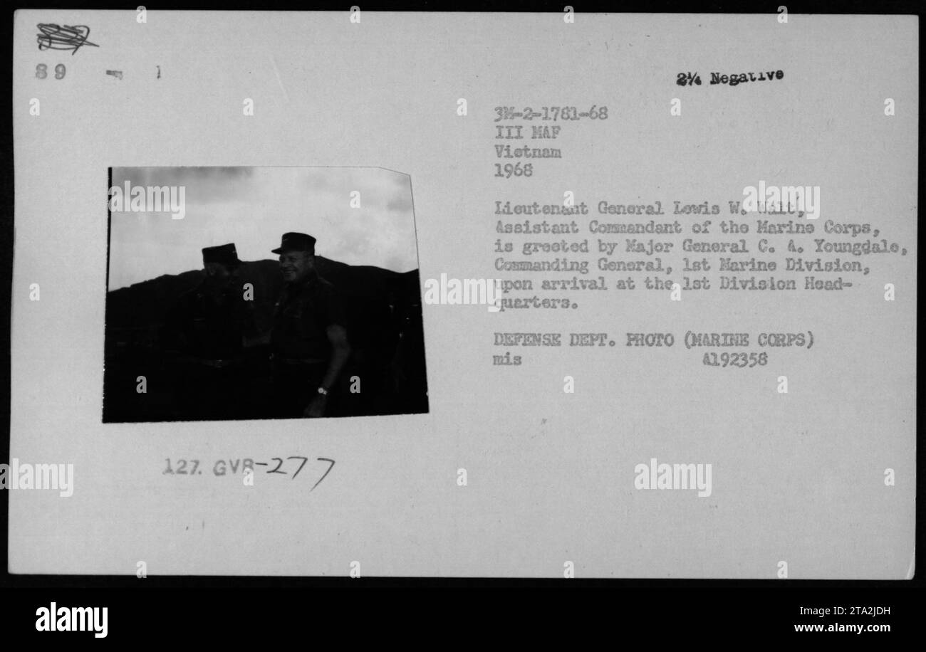 Lt gen lewis w walt in vietnam war hi-res stock photography and images ...