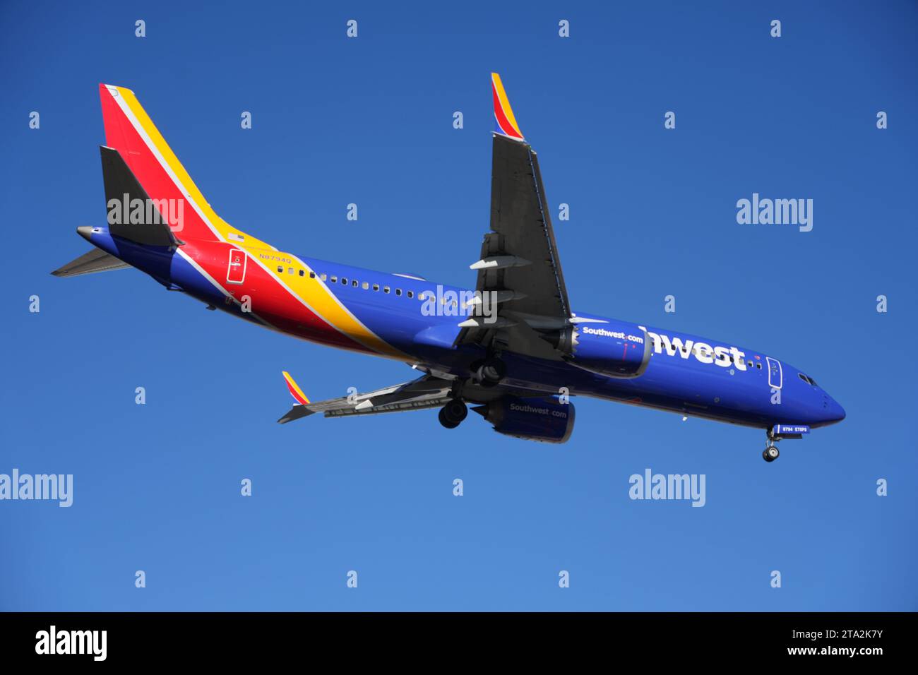 Inbound flight hi-res stock photography and images - Alamy