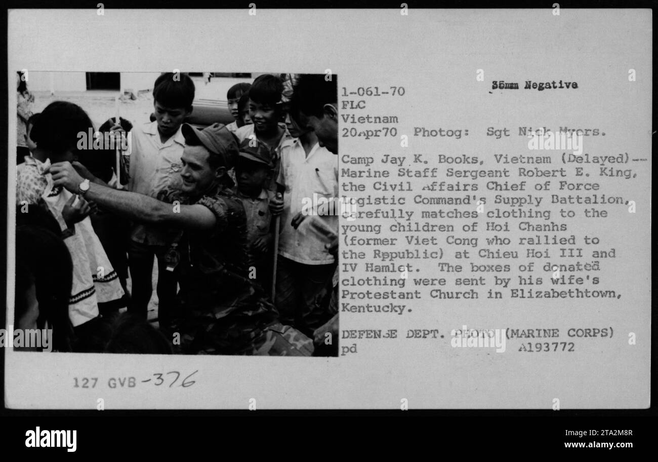 Marine staff sergeant robert e king hi-res stock photography and images ...