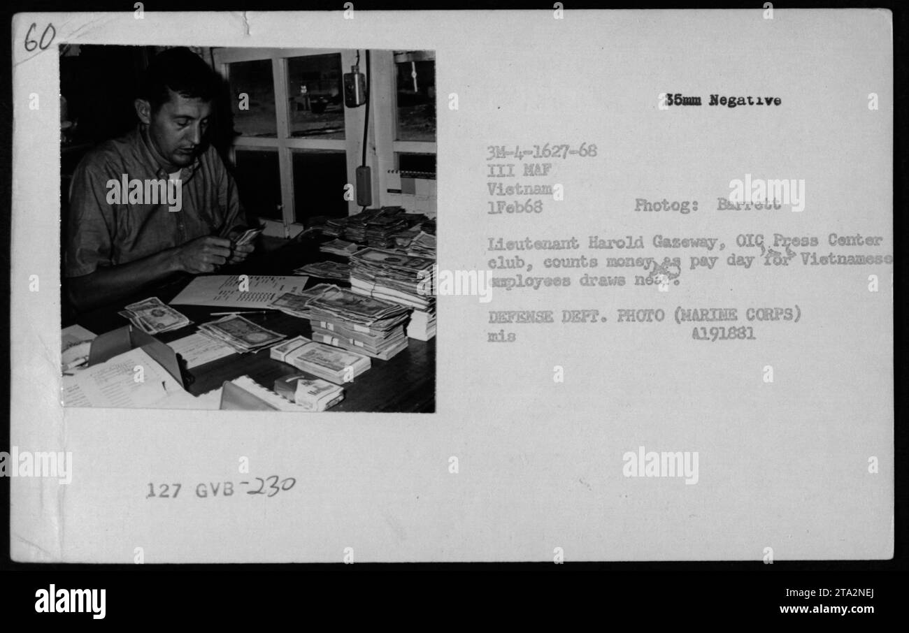 Vietnamese employees Black and White Stock Photos & Images - Alamy