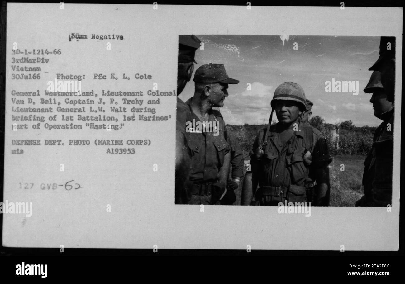 Lieutenant colonel van d bell hi-res stock photography and images - Alamy