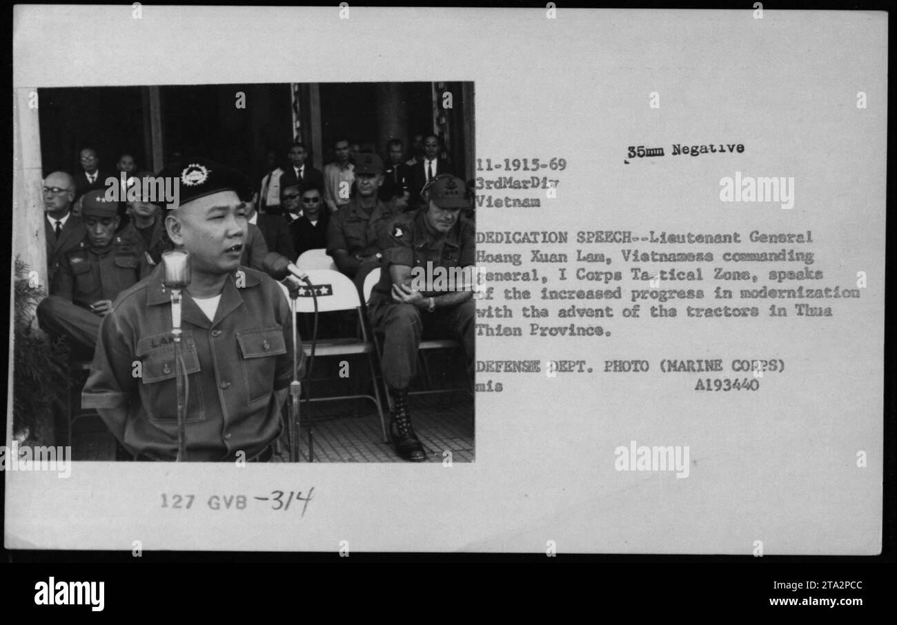 Vietnamese commanding general Black and White Stock Photos & Images - Alamy