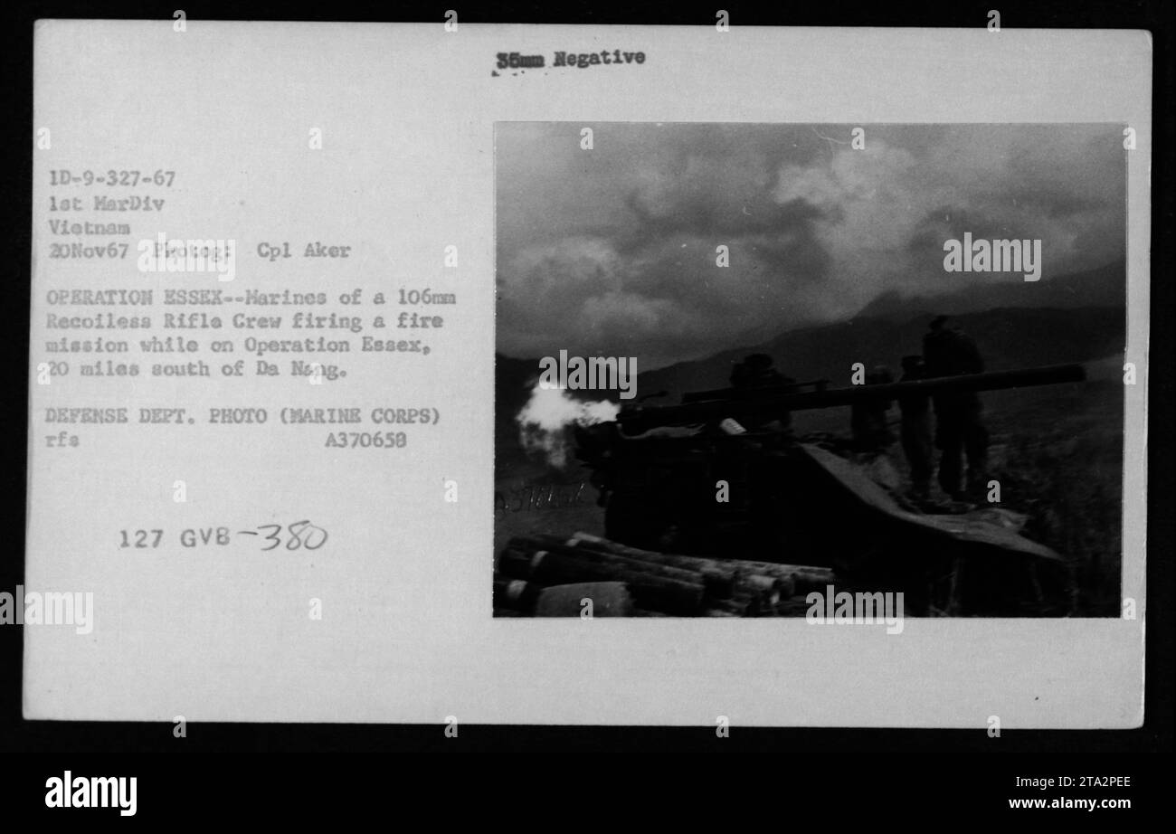 106 recoilless rifle crew hi-res stock photography and images - Alamy