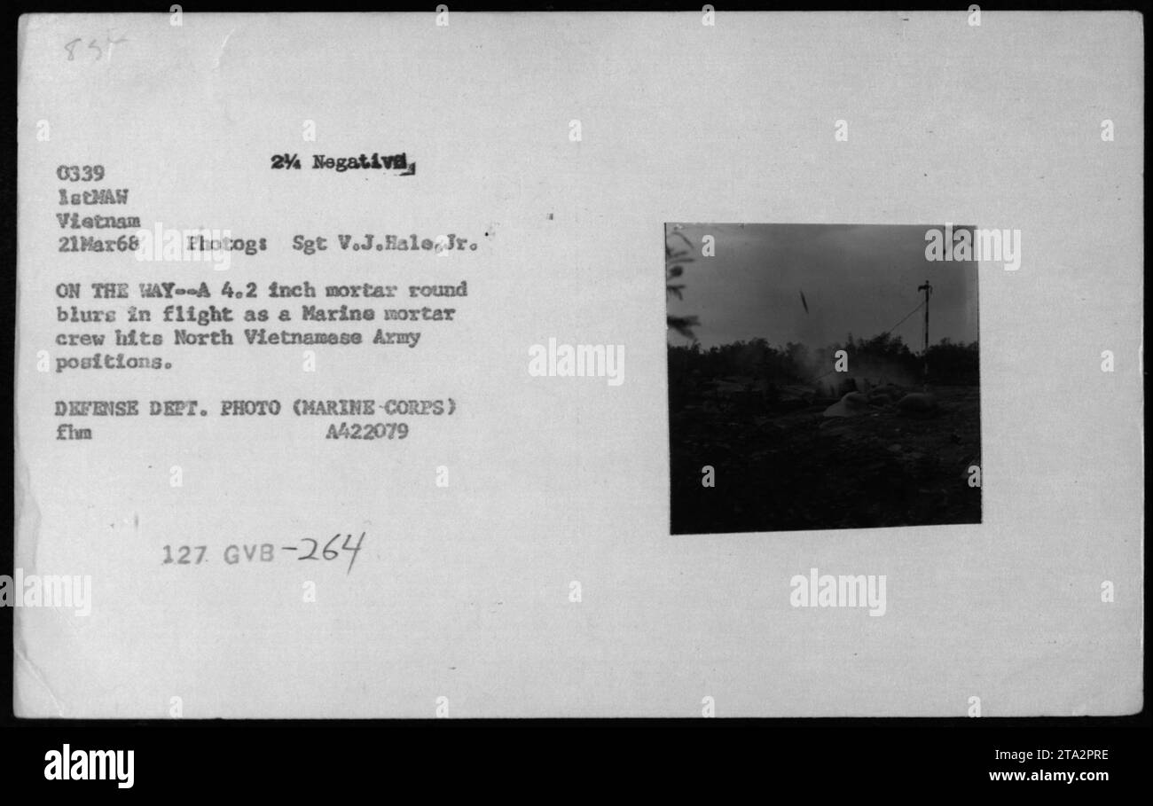 4 2 inch mortar round hi-res stock photography and images - Alamy