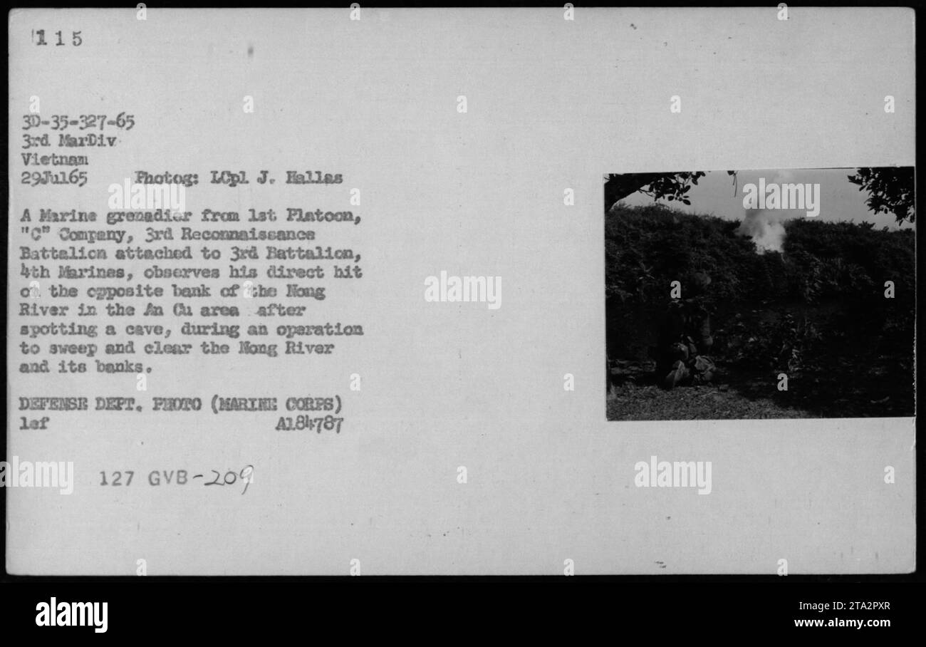 Marine grenadier from 1st Platoon, "C" Company, 3rd Reconnaissance ...