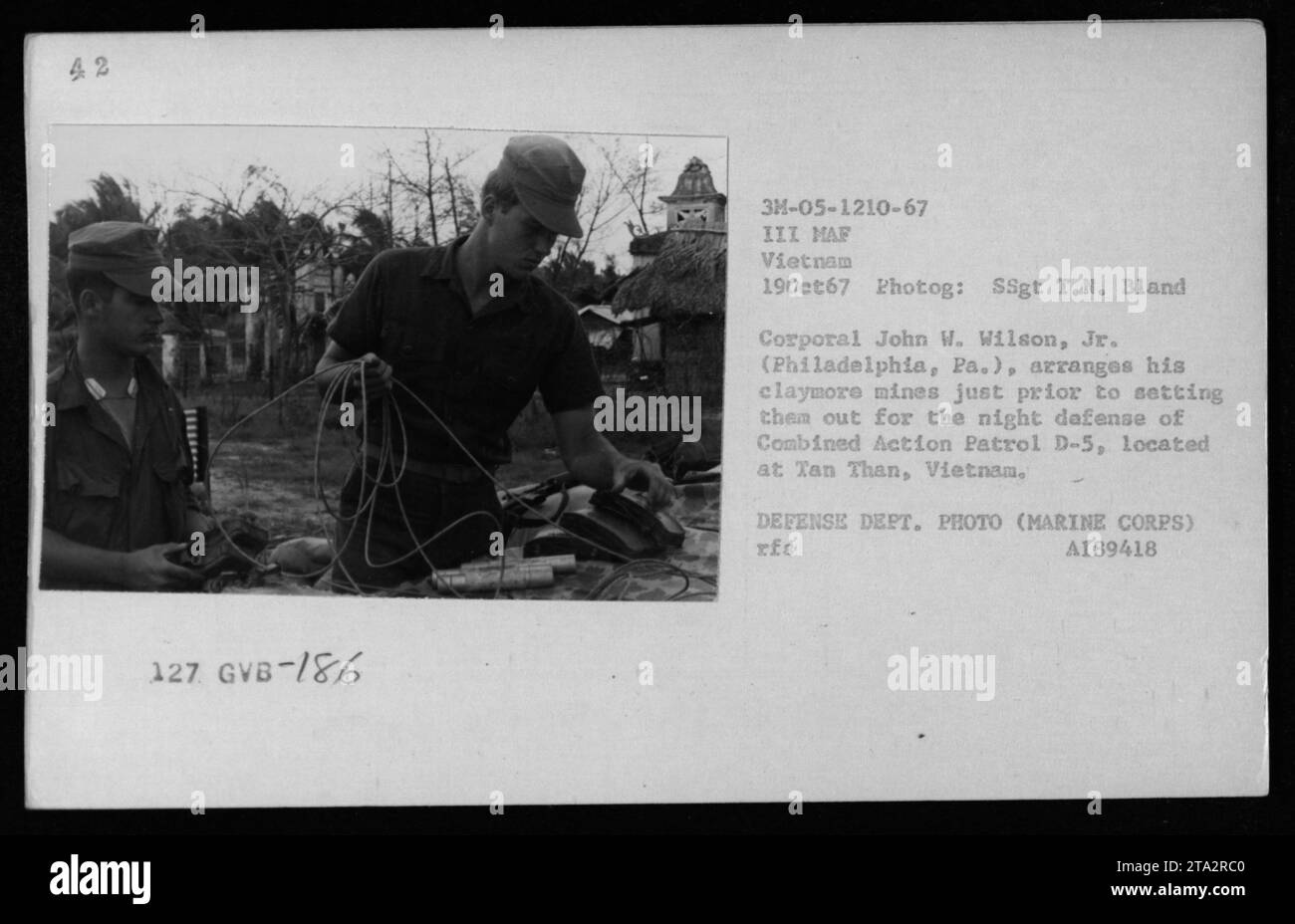 Disposal of mines Black and White Stock Photos & Images - Alamy