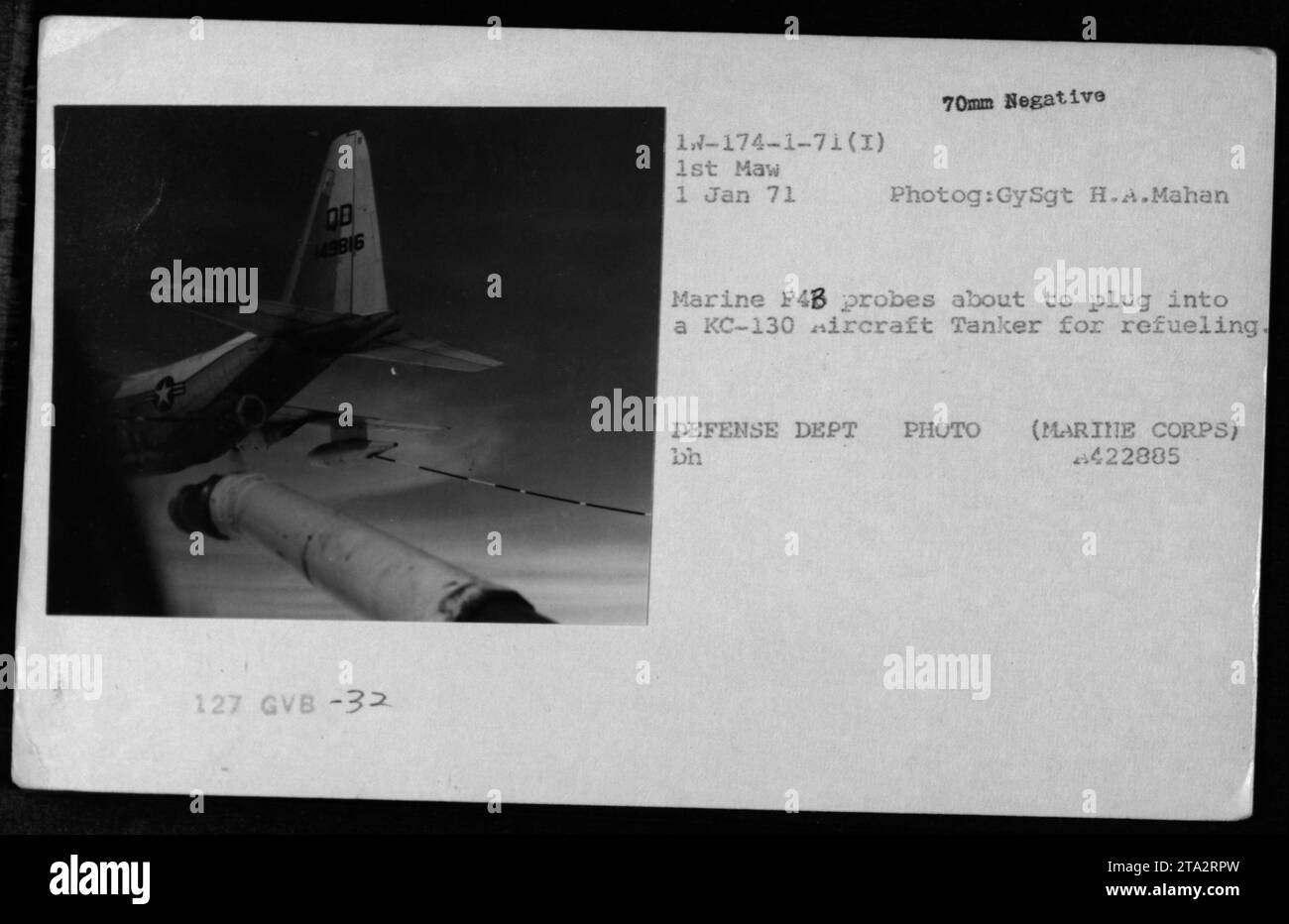 In flight refueling probe Black and White Stock Photos & Images - Alamy