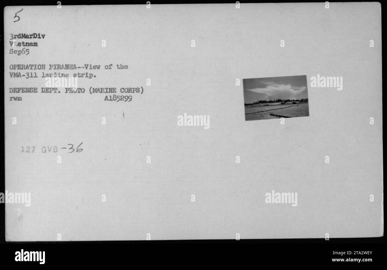 Troop landing operations Black and White Stock Photos & Images - Alamy