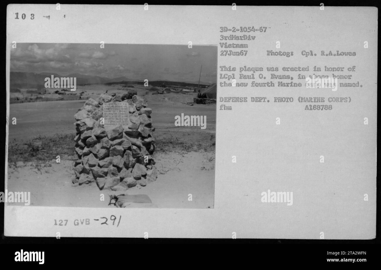 Named plaque Black and White Stock Photos & Images - Alamy