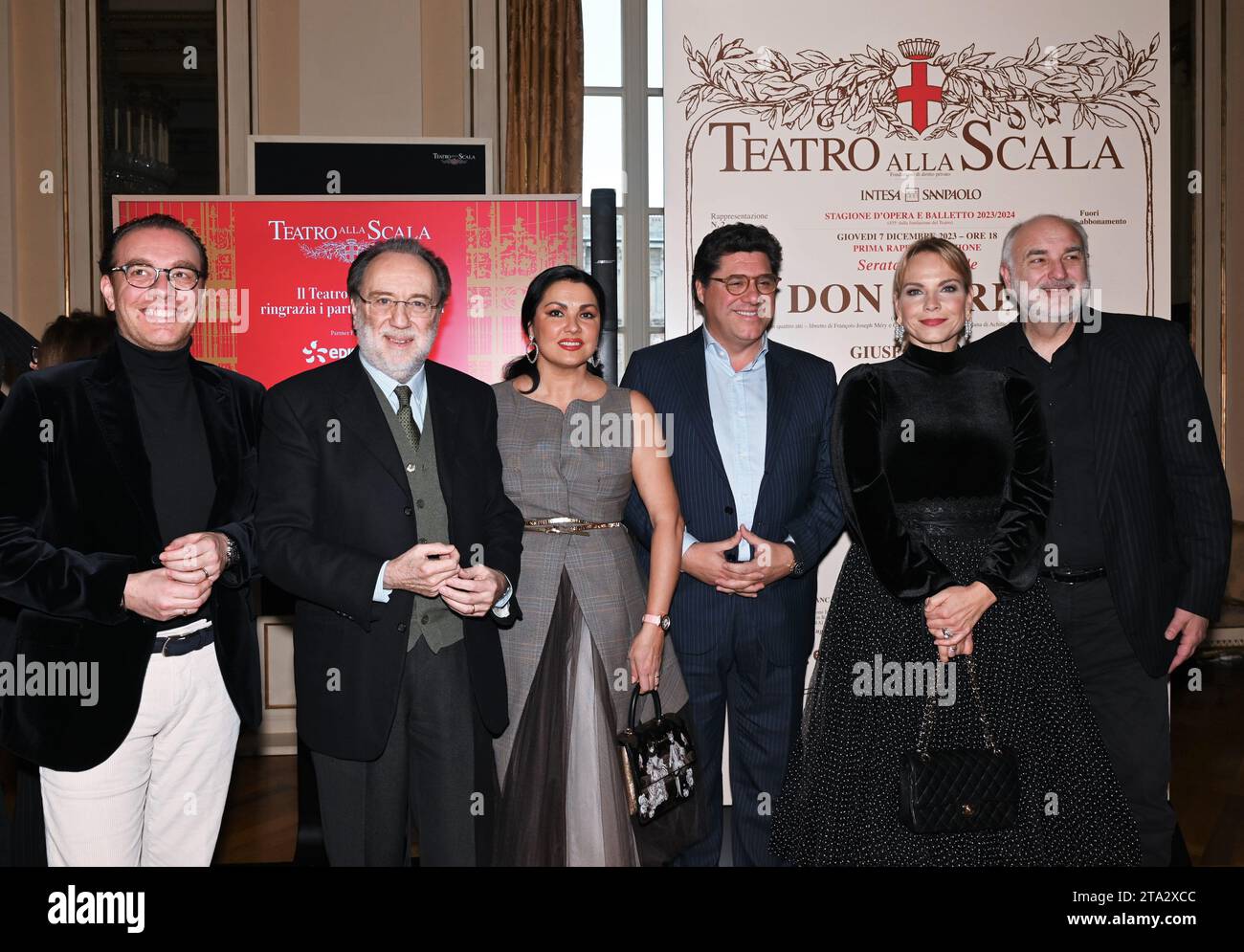 Soprano tenor mezzo soprano hi-res stock photography and images - Alamy