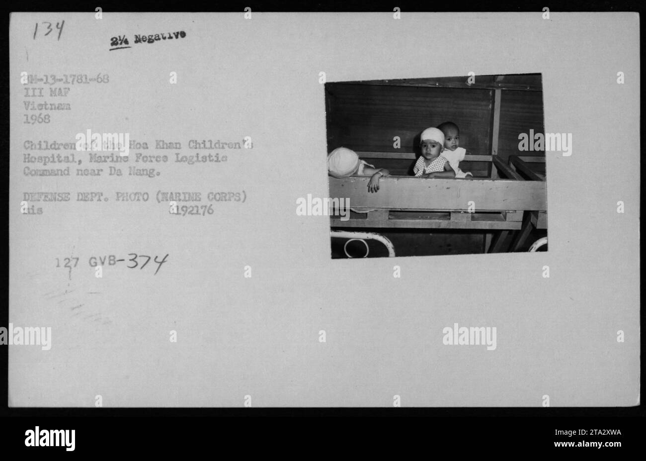 Children at Hoa Khan Children's Hospital, Marine Force Logistic Command ...