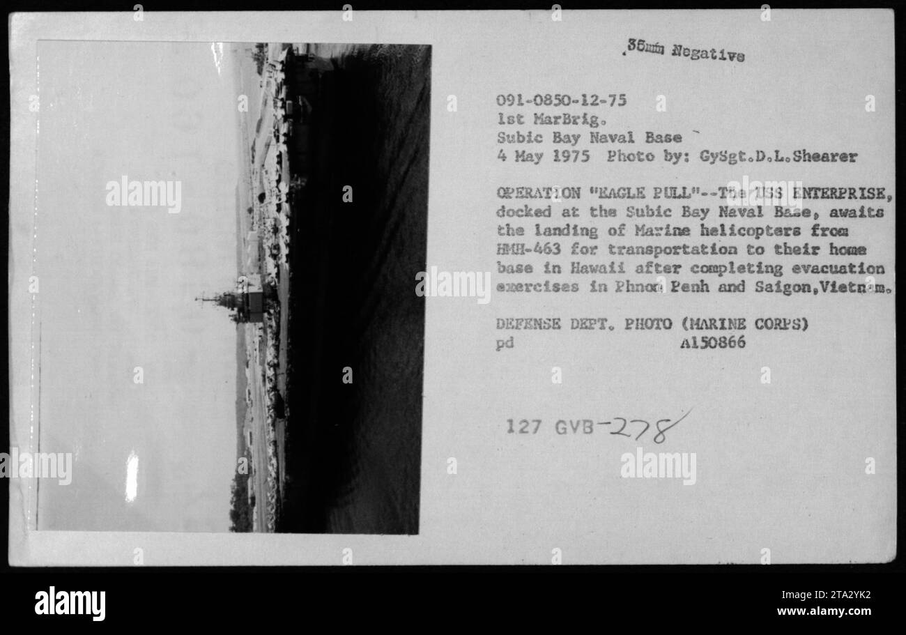 USS Enterprise at Subic Bay Naval Base awaits HMH-463 Marine ...