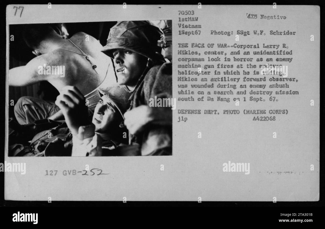 Vietnam war da nang vietnam wounded with corpsman Black and White Stock ...