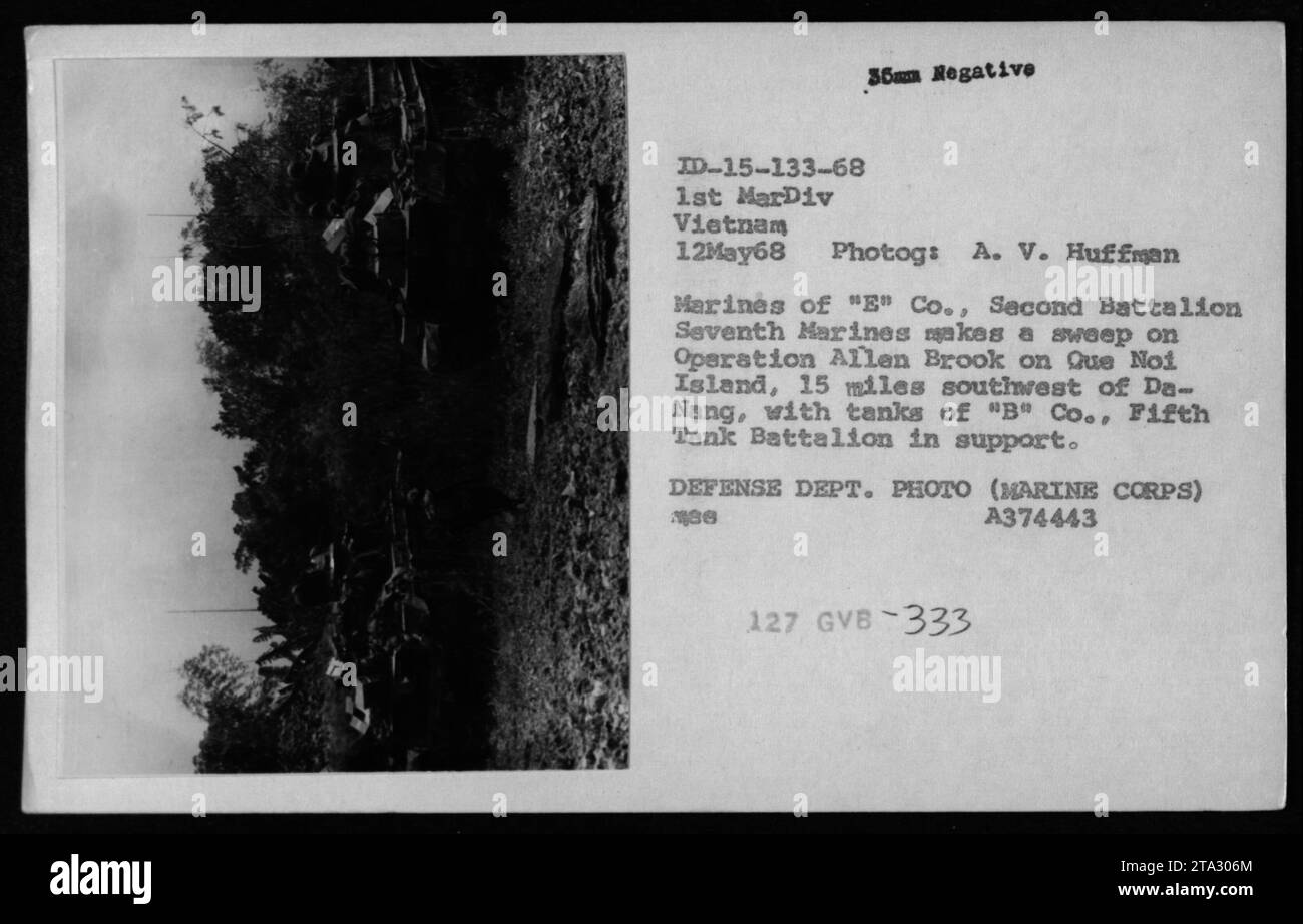 Marines of "E" Co., Second Battalion Seventh Marines conducting sweep ...