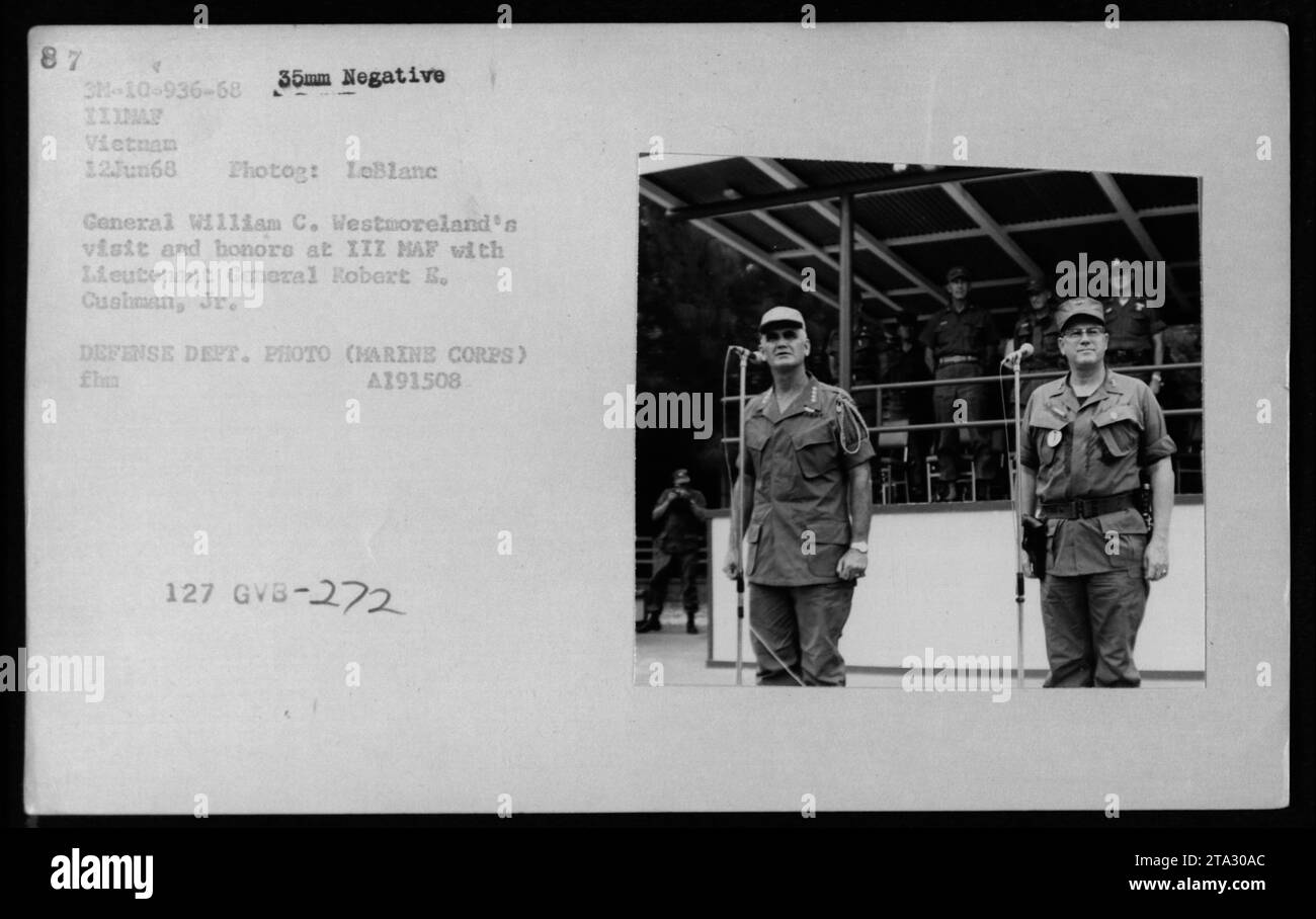 Lieutenant general robert cushman hi-res stock photography and images ...