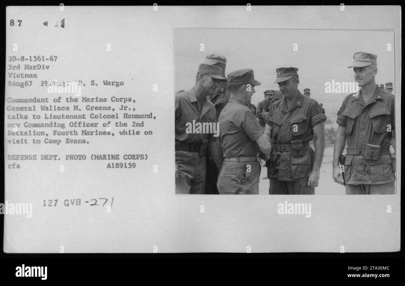 Newly appointed commanding general hi-res stock photography and images ...