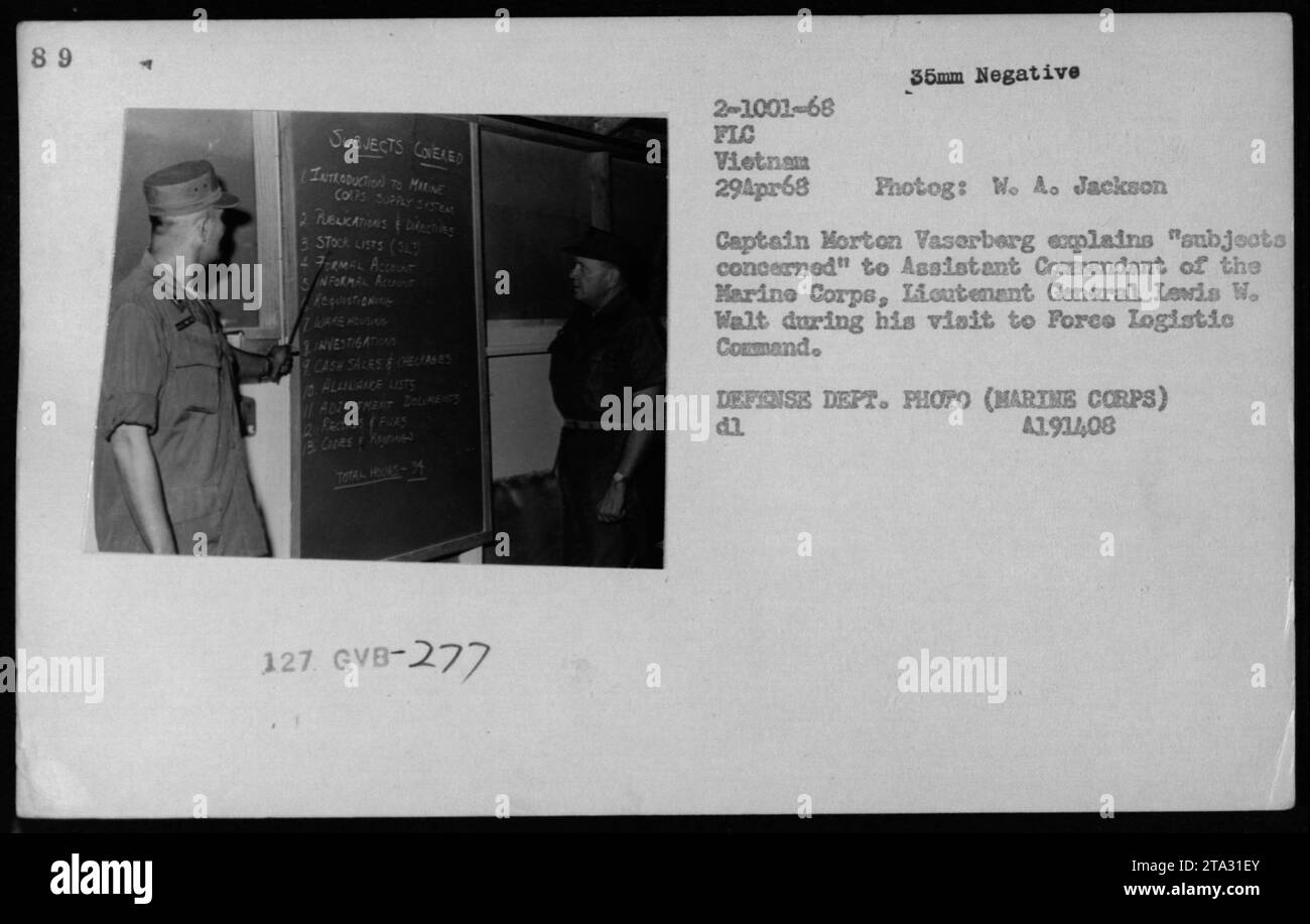 Lt gen lewis w walt in vietnam war hi-res stock photography and images ...