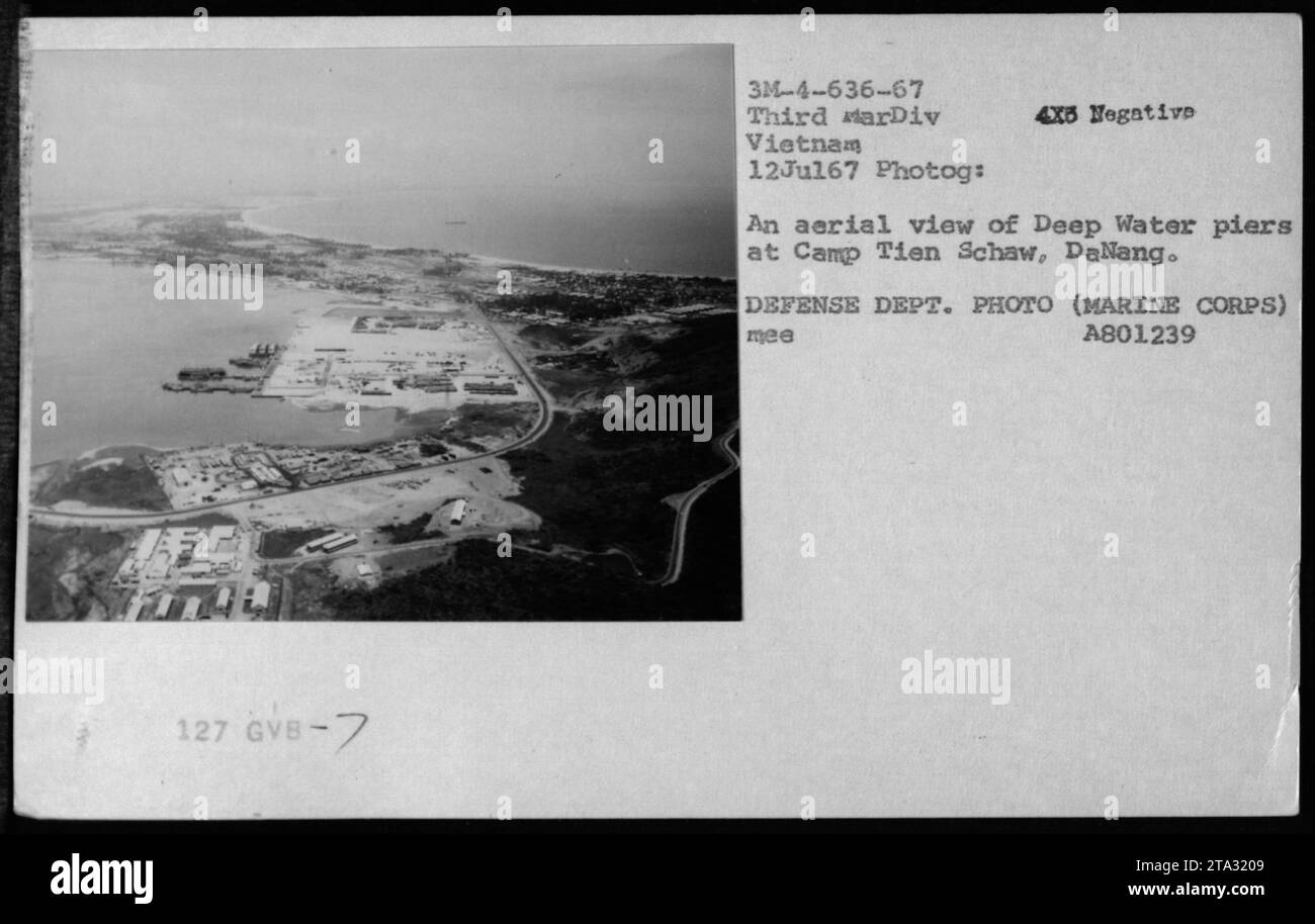 An aerial view of deep water piers hi-res stock photography and images ...