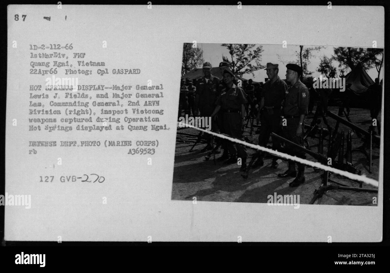 War duties hi-res stock photography and images - Alamy