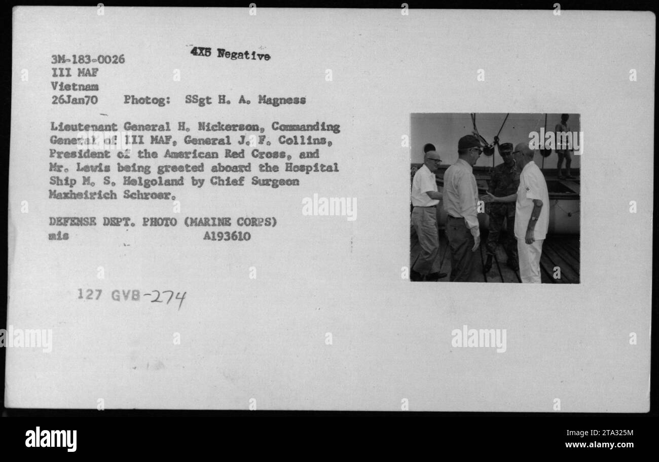 Iii maf commanding general hi-res stock photography and images - Alamy