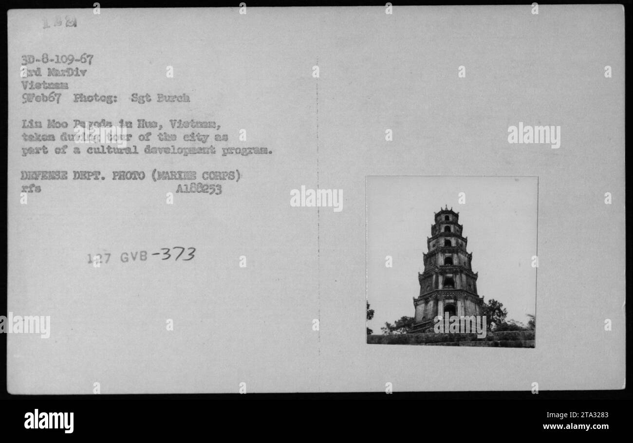 Sgt burch lin hi-res stock photography and images - Alamy