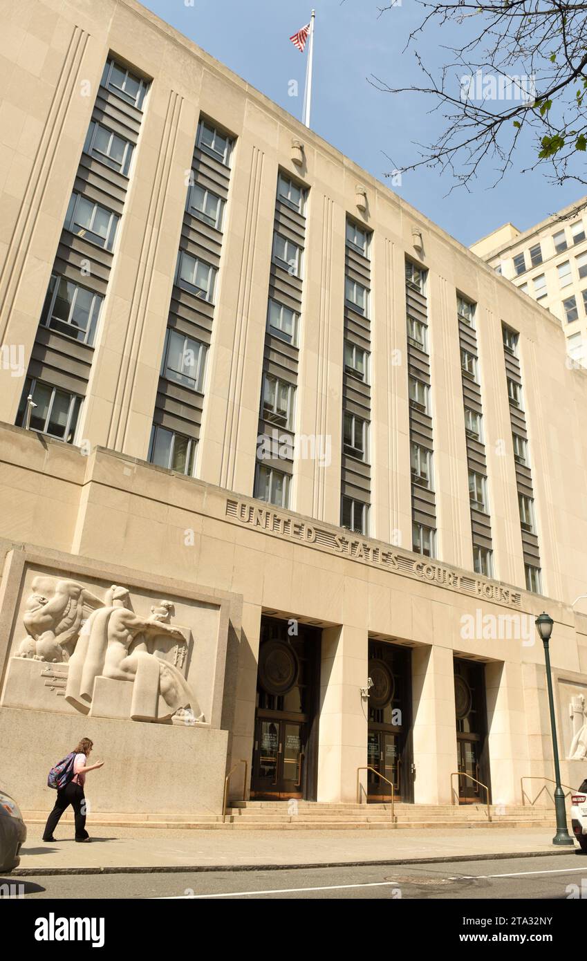 United states court house signage hi-res stock photography and images ...