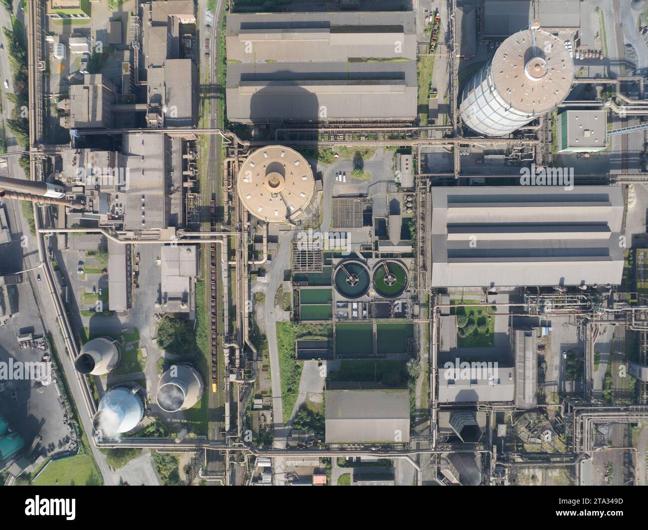 Industrial complex aerial view hi-res stock photography and images - Alamy
