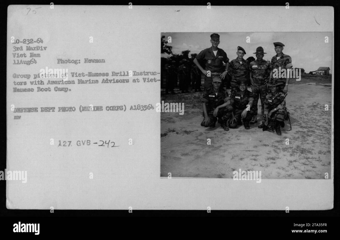 Vietnamese drill instructors hi-res stock photography and images - Alamy