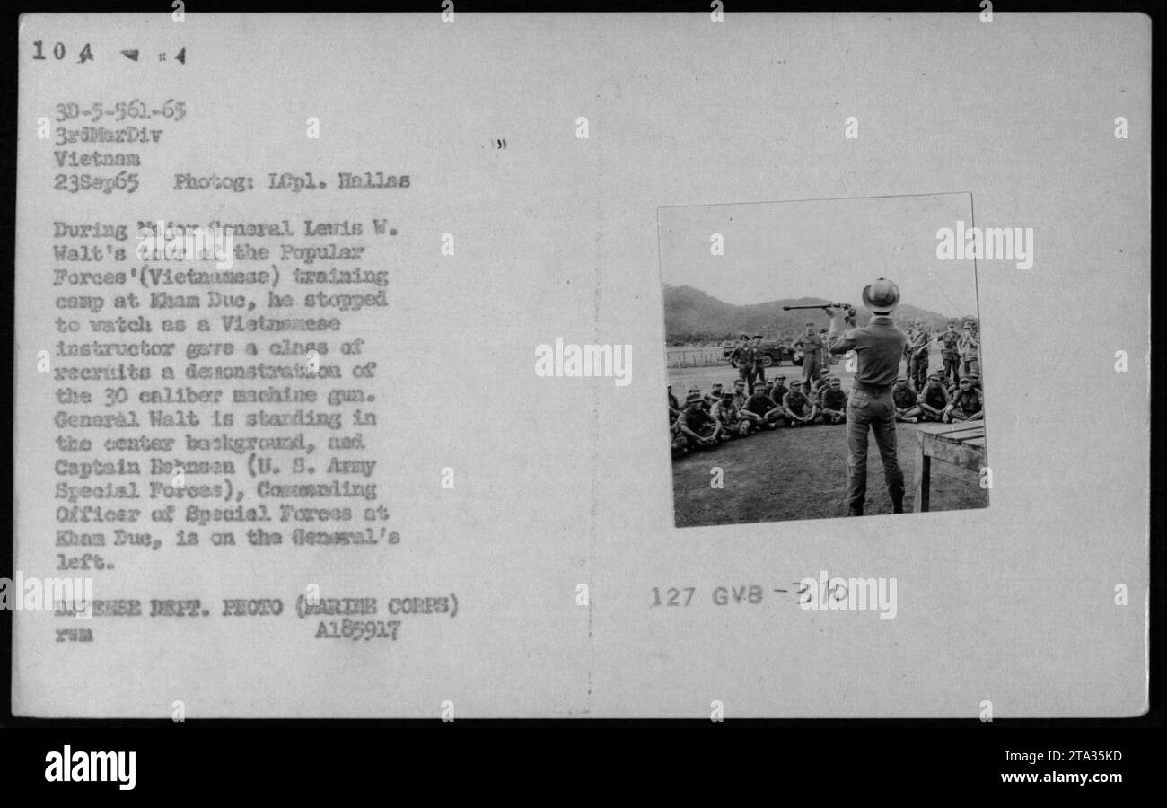 ARVN (Army of the Republic of Vietnam) soldiers at a training camp in ...