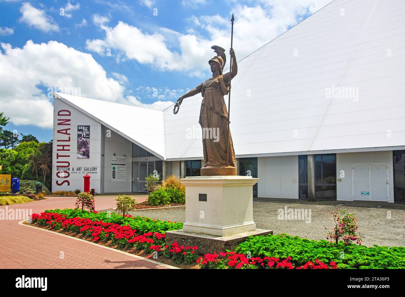 Southland Museum and Art Gallery, Gala Street, Invercargill (Waihōpai ...