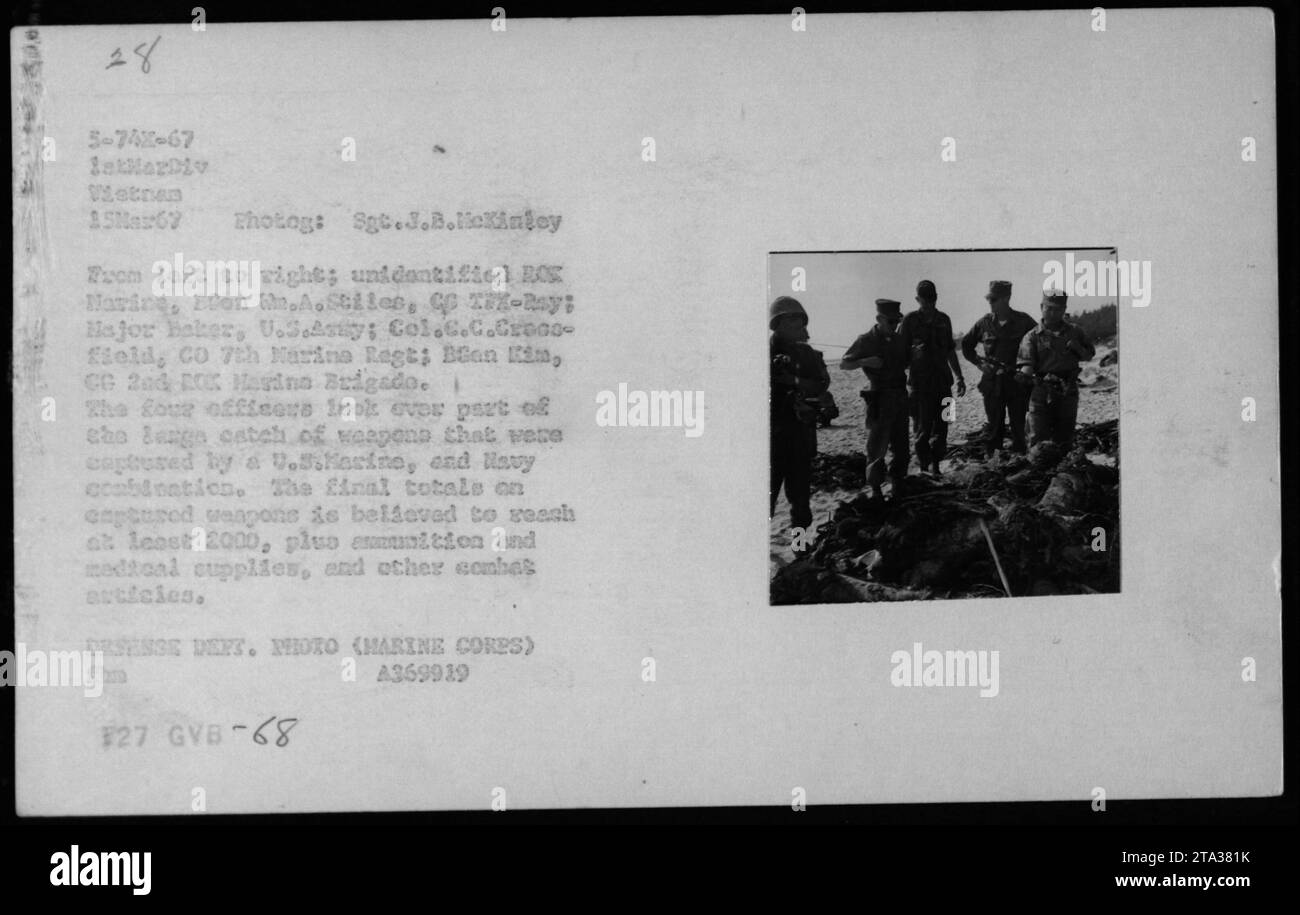 2000 captured weapons hi-res stock photography and images - Alamy