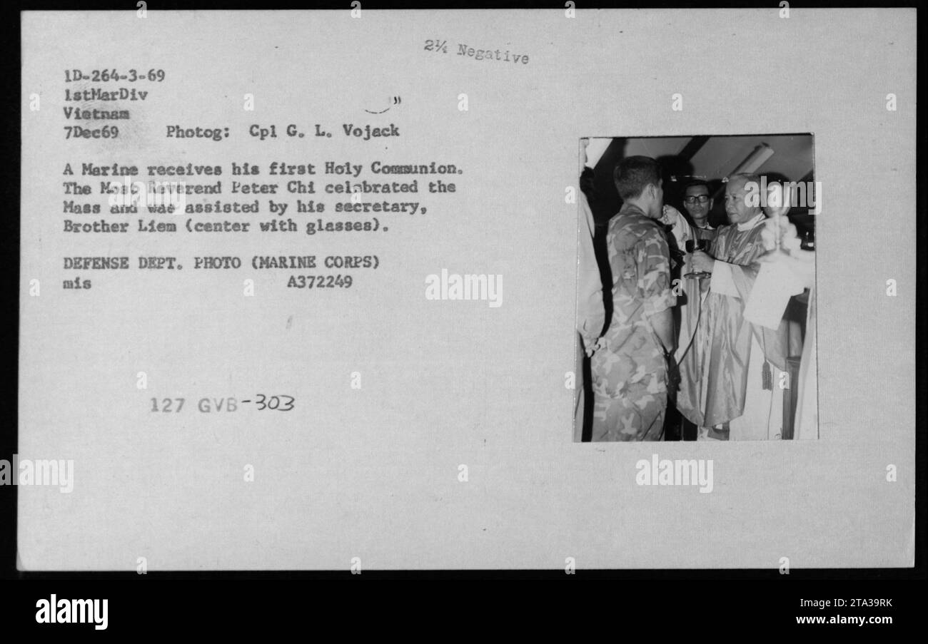 Military personnel attend a religious ceremony during the Vietnam War ...
