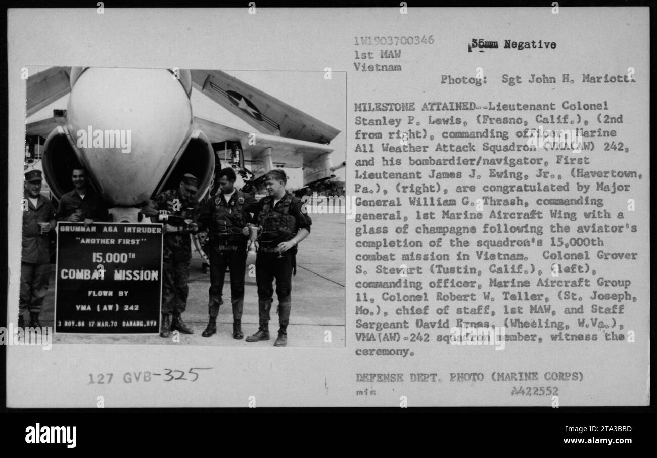 Staff sergeant david ernes hi-res stock photography and images - Alamy