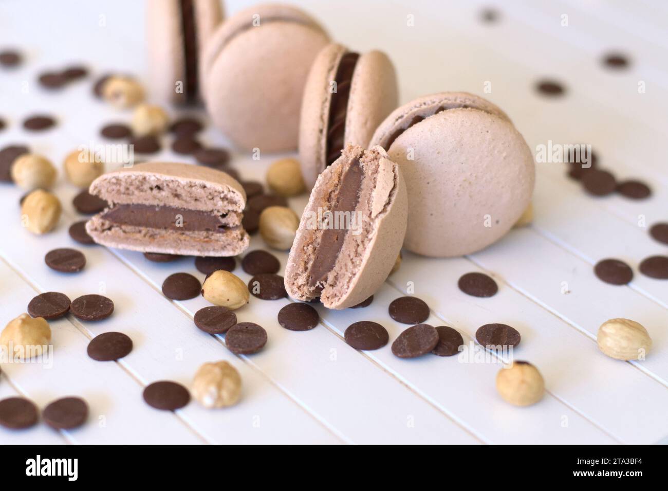 Unadorned cake hi-res stock photography and images - Alamy