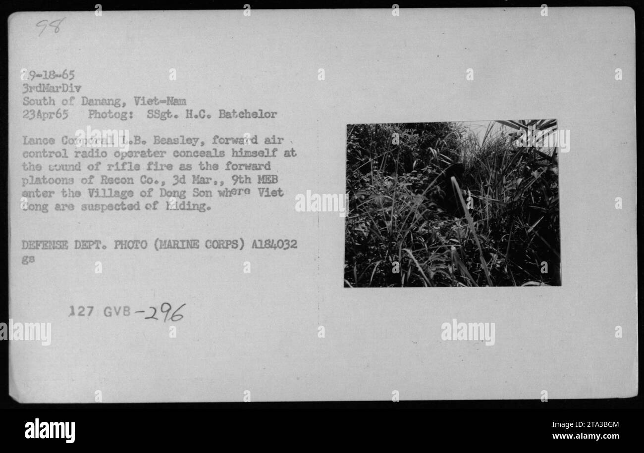 Radio recon hi-res stock photography and images - Alamy