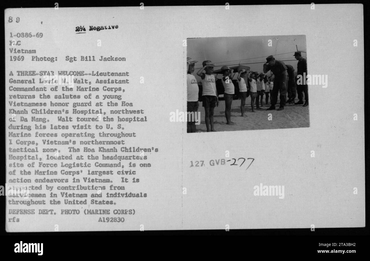 Lt gen walt hi-res stock photography and images - Alamy