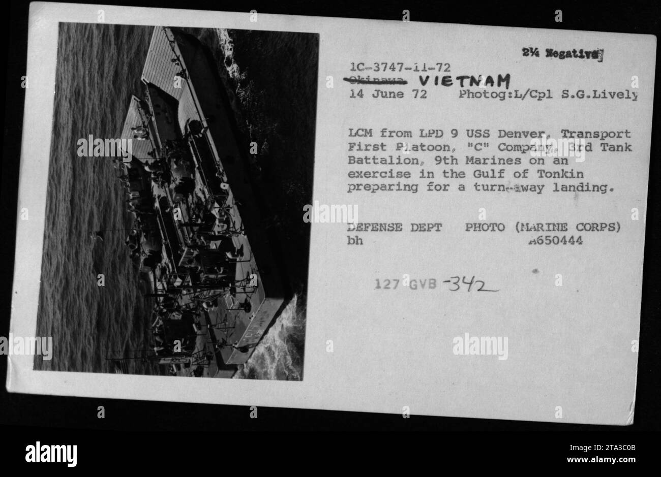 Marines from the 3rd Tank Battalion, 9th Marines conduct a training ...