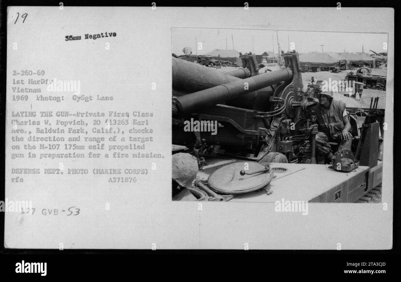 175mm shells hi-res stock photography and images - Alamy