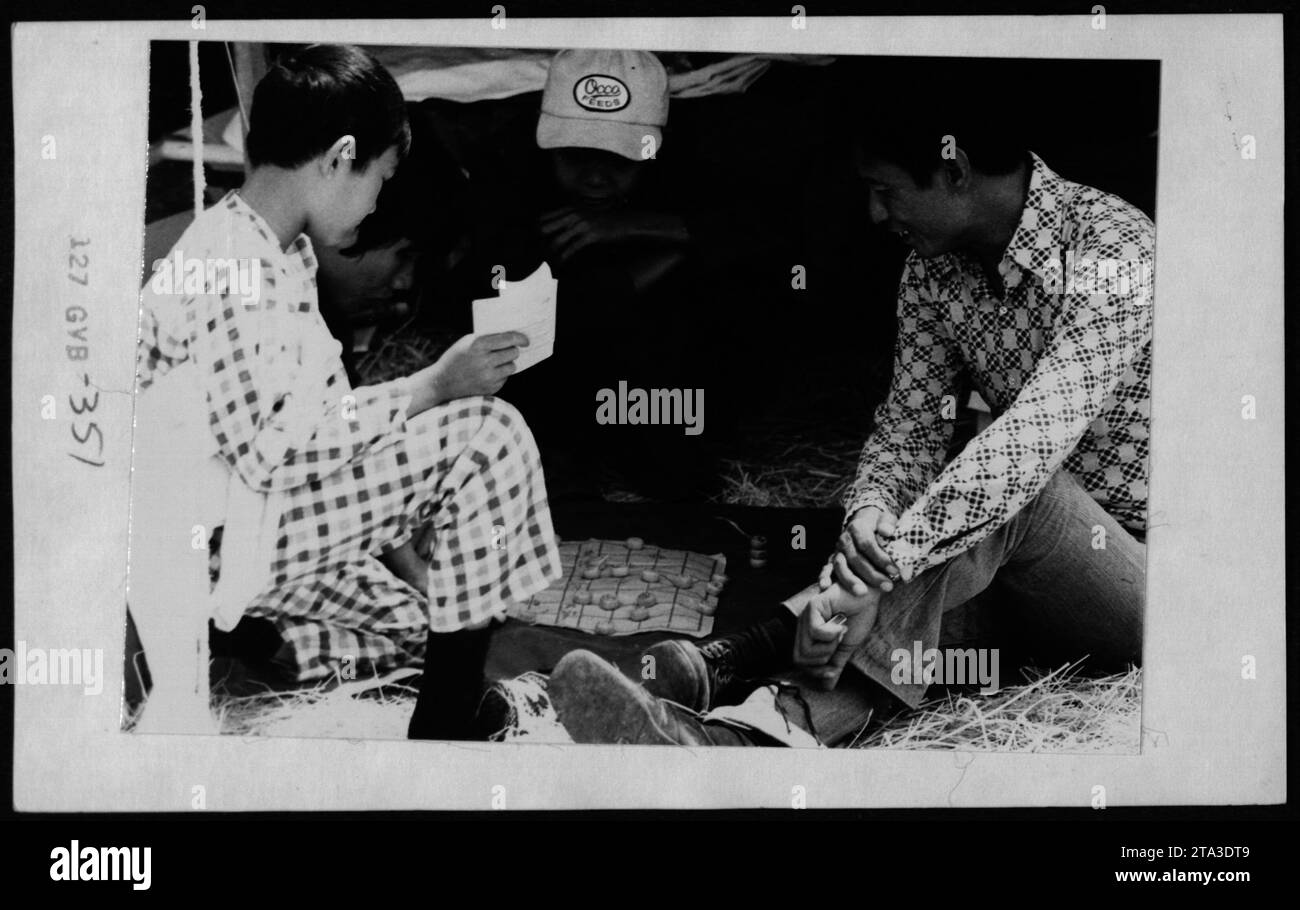 Human displacement during the vietnam war hi-res stock photography and ...