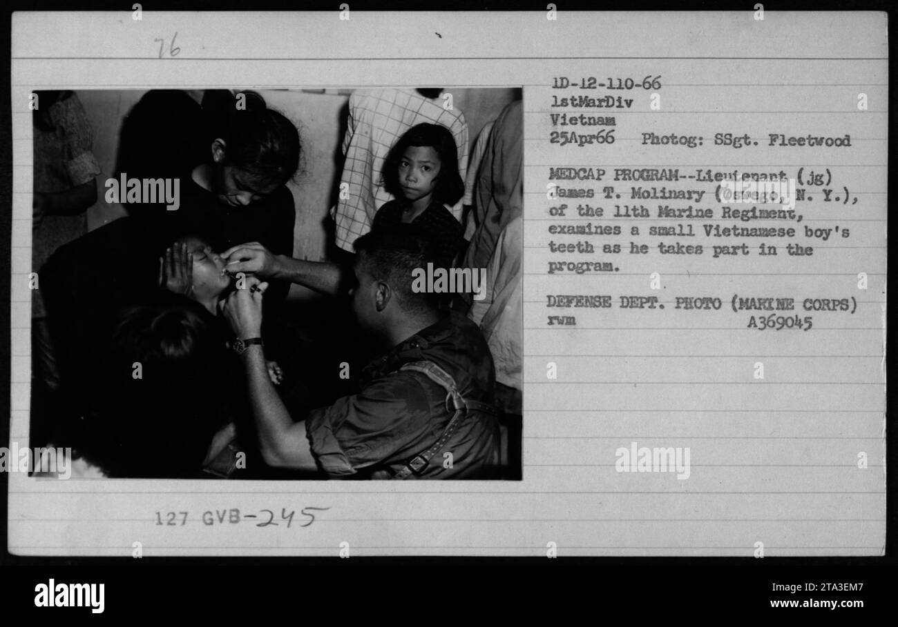 Lieutenant jg james t molinary hi-res stock photography and images - Alamy