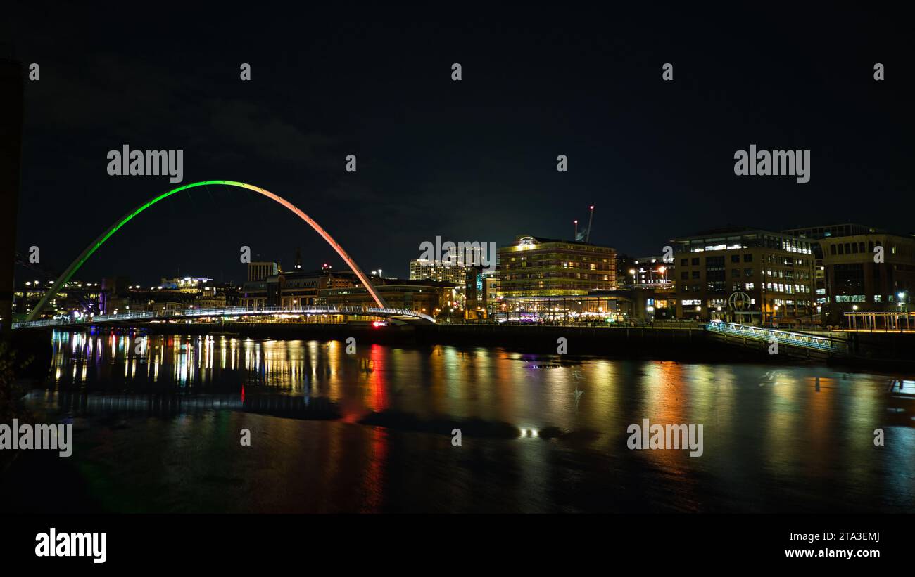 Aerial photo of the city bridge in Newcastle Stock Photo - Alamy