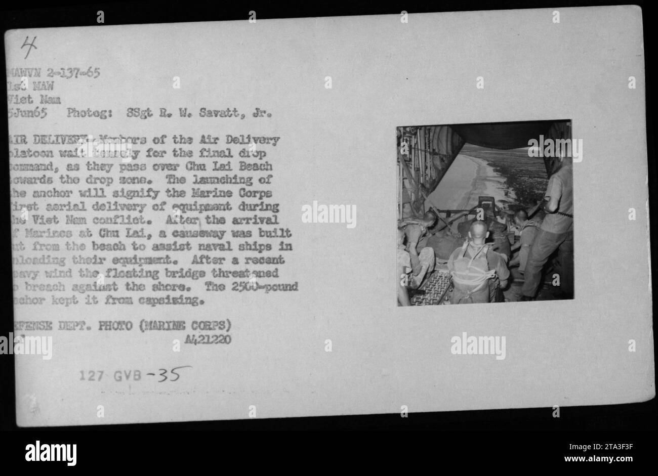 June 1965 war activities hi-res stock photography and images - Alamy