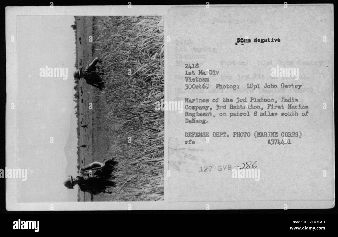 Marines from the 3rd Platoon, India Company, 3rd Battalion, First ...
