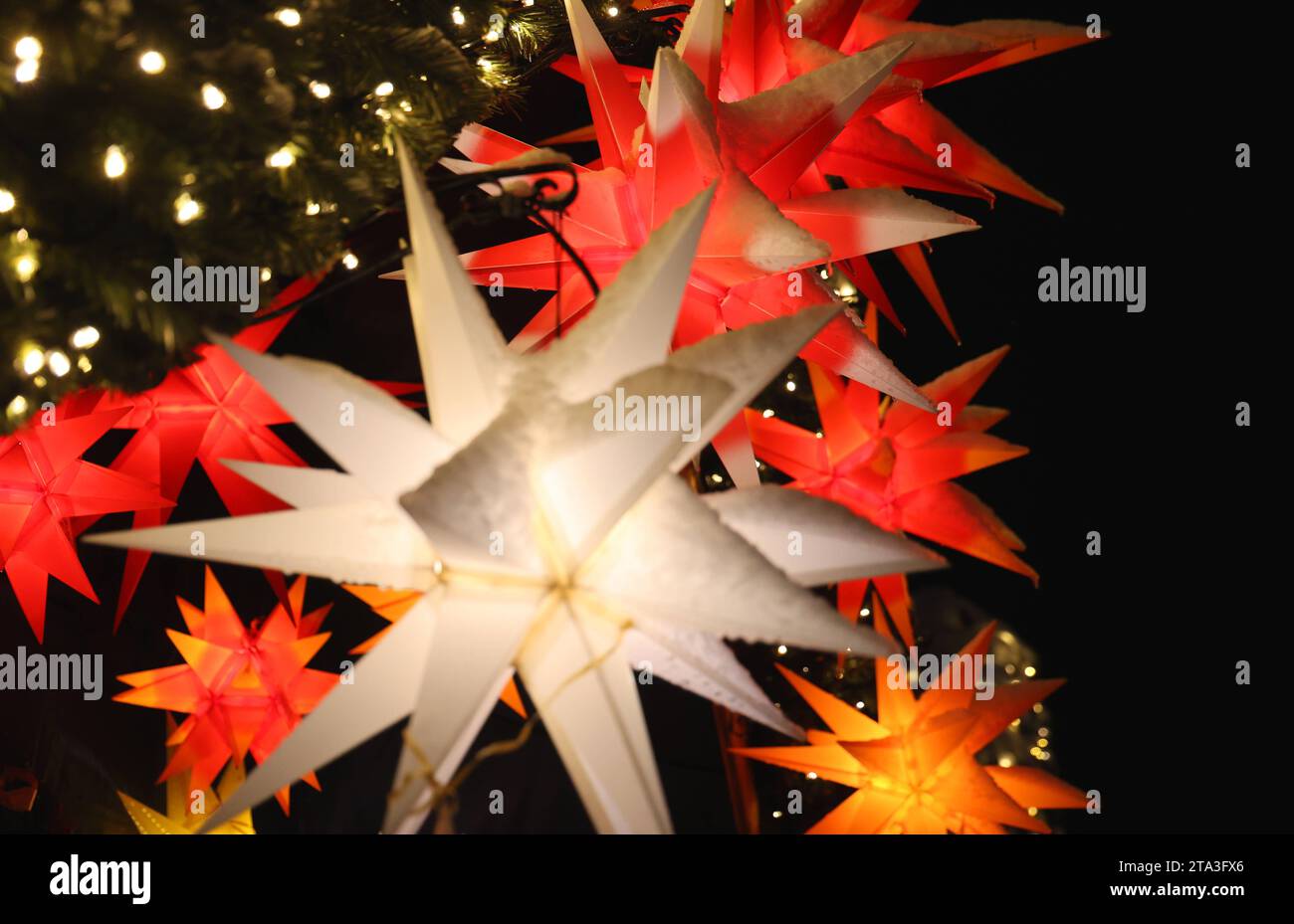 Weihnachtsmarkt Erfurt 28.11.2023, Erfurt, Eroeffnung des 173 ...