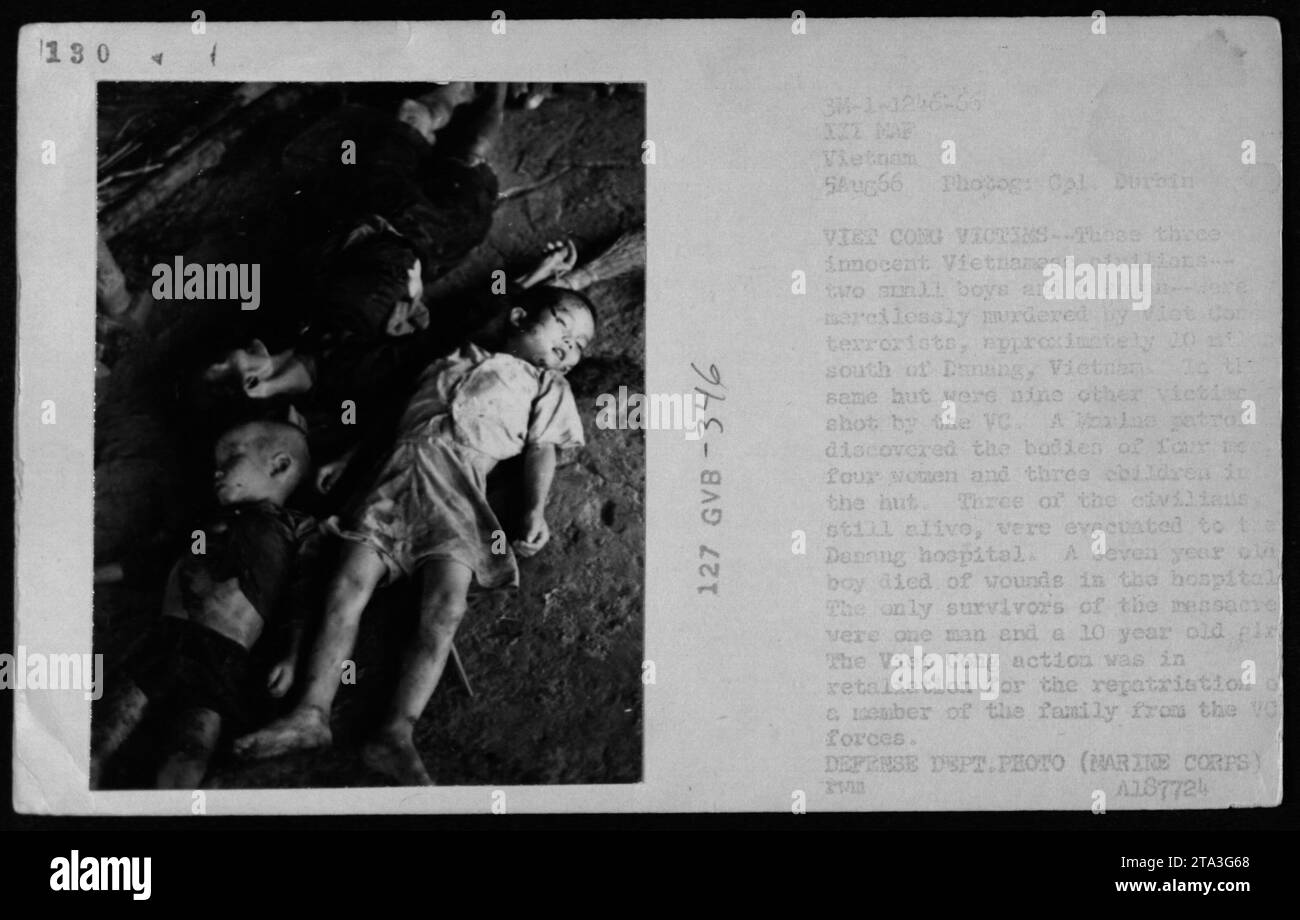 Civilians casualties Black and White Stock Photos & Images - Alamy