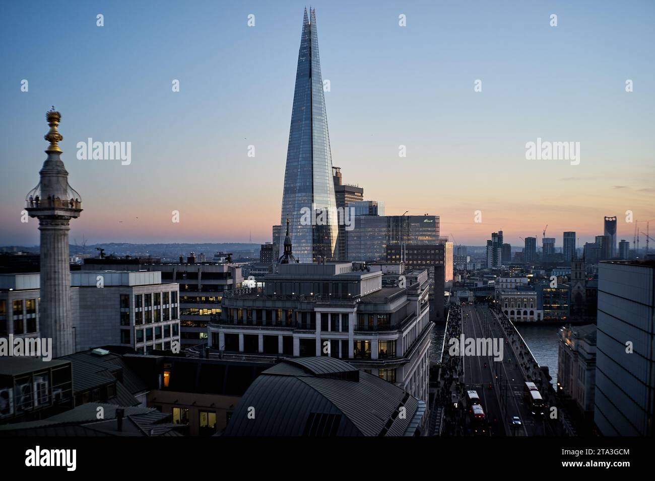 Roof top bar restaurant hi-res stock photography and images - Alamy