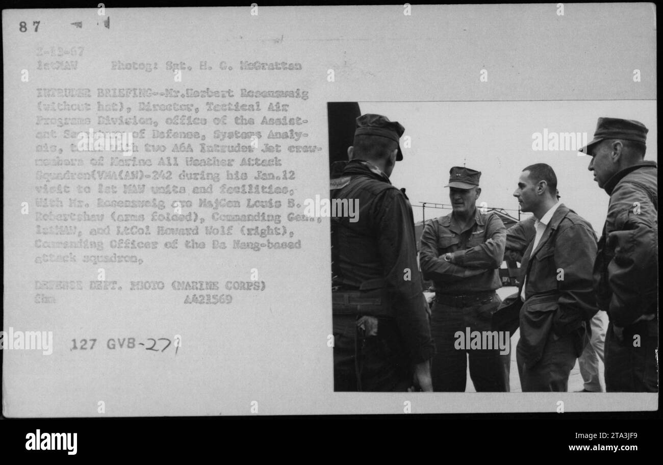 In 1967 officers officials hi-res stock photography and images - Alamy