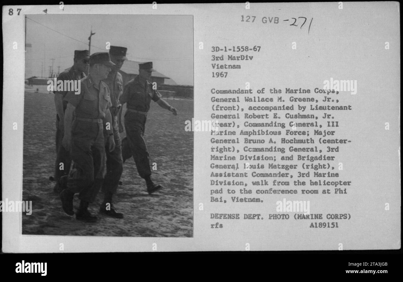 High ranking military officials Black and White Stock Photos & Images ...